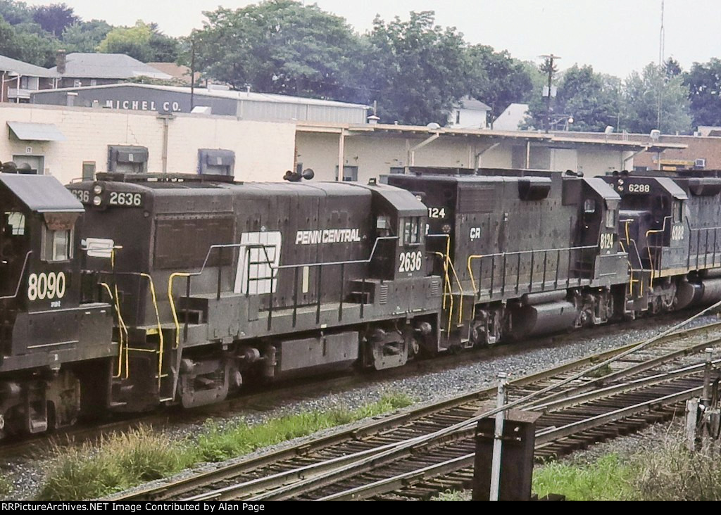 Former PC U25B 2636 runs fifth and GP38-2 8124 sixth